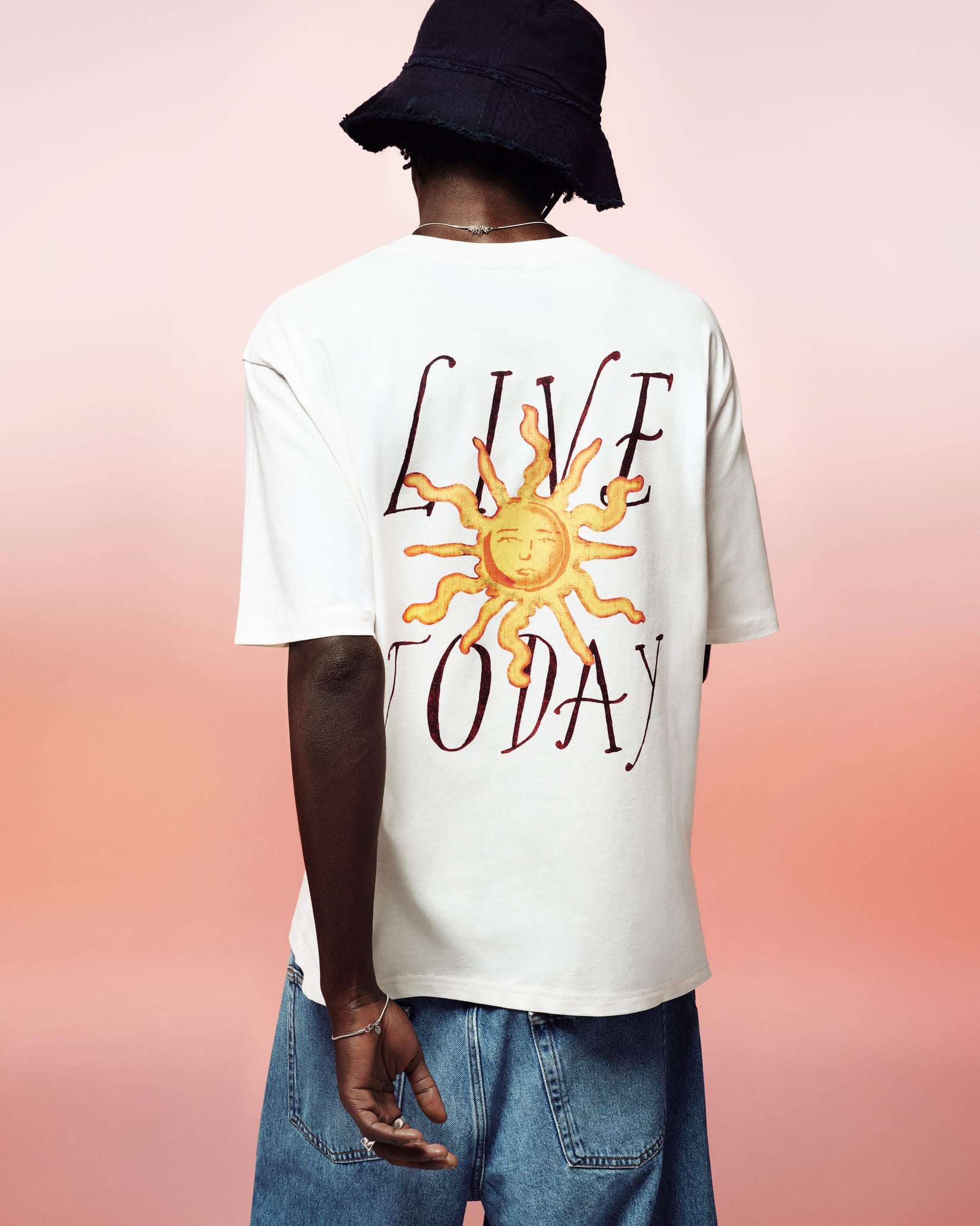 Island Dream T-Shirt - Tomorrowland Store